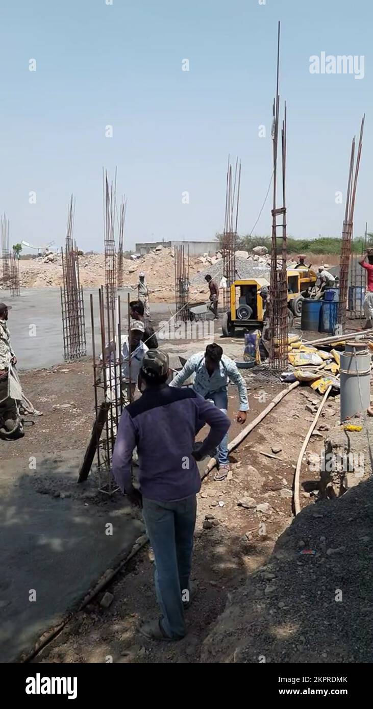 Indian construction workers on building Stock Videos & Footage - HD and ...