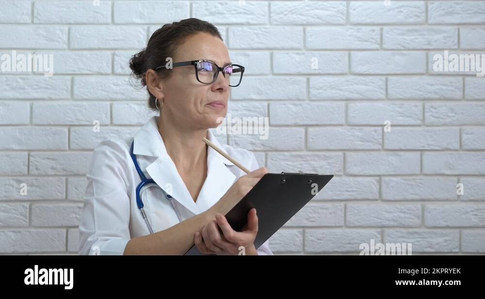 Think worker Stock Videos & Footage - HD and 4K Video Clips - Alamy