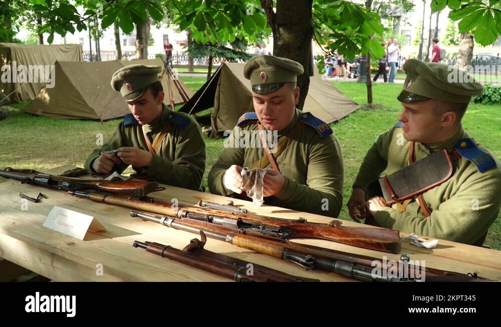 Russian soldiers rifles Stock Videos & Footage - HD and 4K Video Clips ...