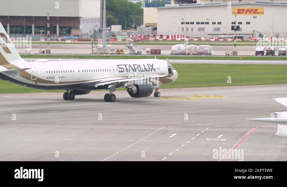 Starlux Stock Videos & Footage - HD and 4K Video Clips - Alamy