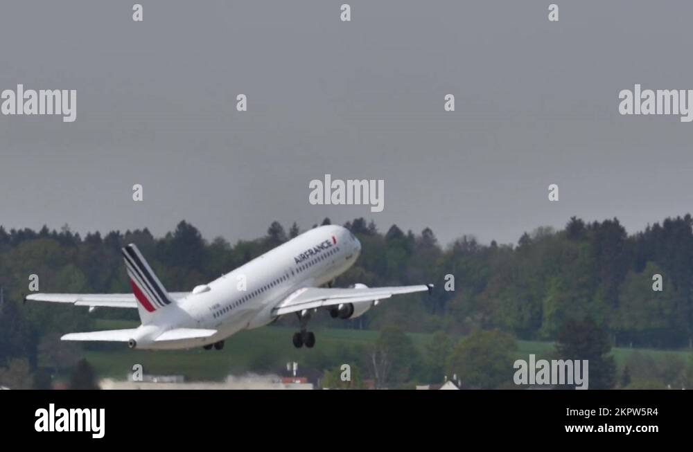 Air france airplane Stock Videos & Footage - HD and 4K Video Clips - Alamy