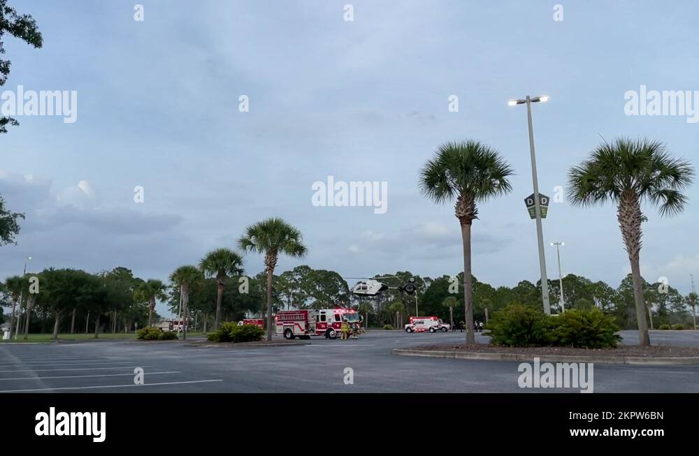 Medical emergency rescue Stock Videos & Footage - HD and 4K Video Clips ...