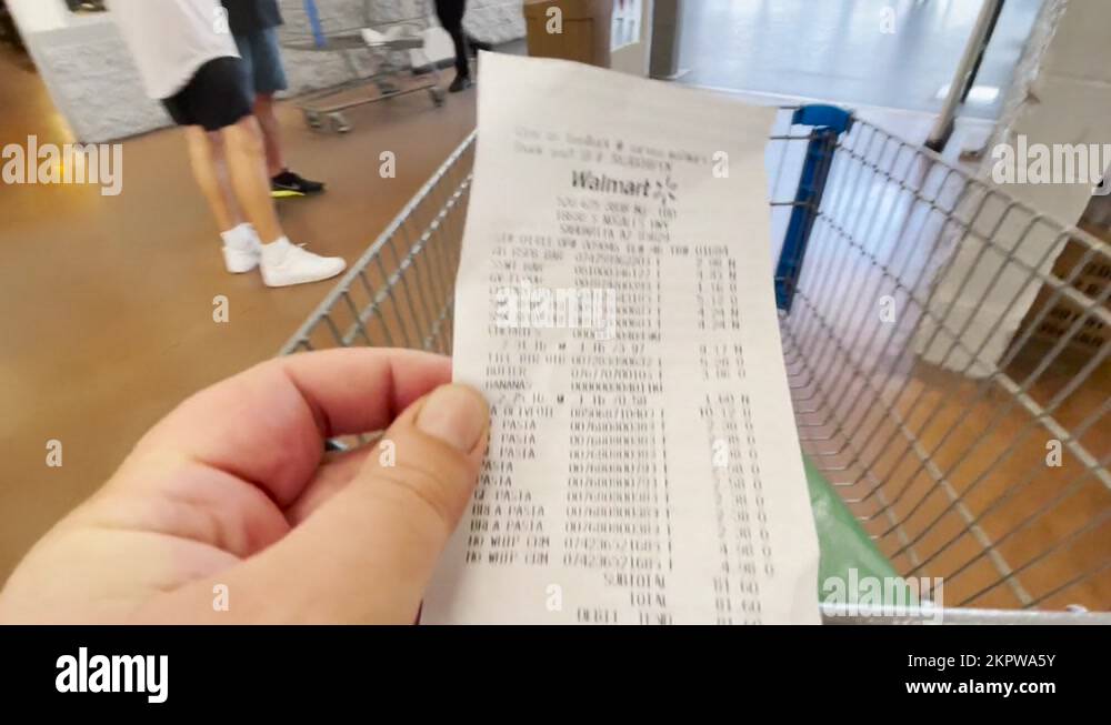 Grocery bill Stock Videos & Footage - HD and 4K Video Clips - Alamy