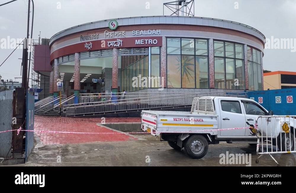Kolkata metro railway Stock Videos & Footage - HD and 4K Video Clips ...