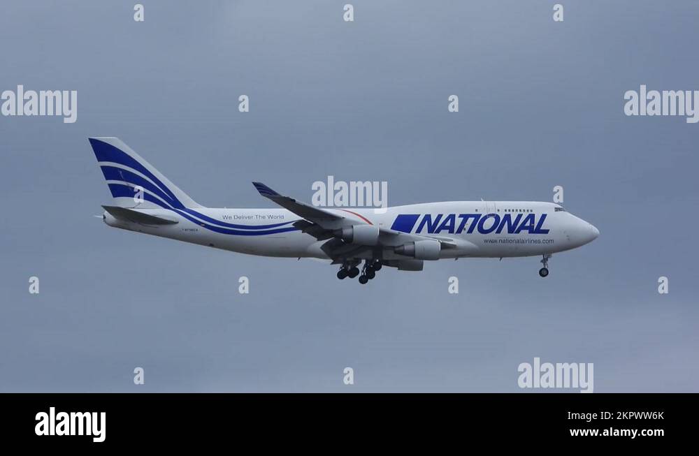 Boeing 747 landing gear Stock Videos & Footage - HD and 4K Video Clips ...