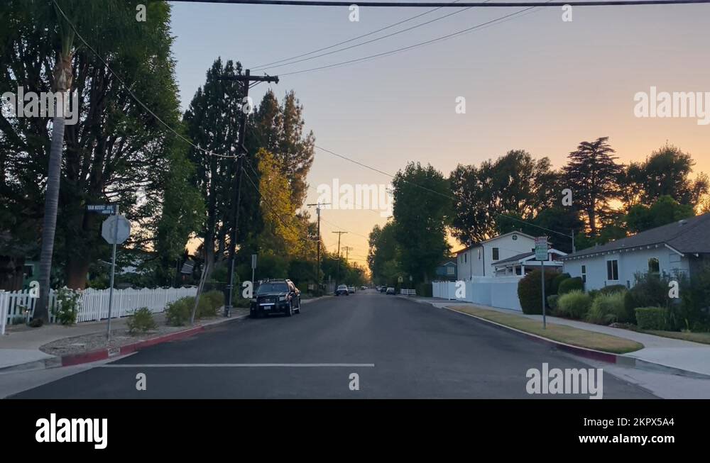 Cars Parked On The Roadside In A Neighborhood In Los Angeles ...
