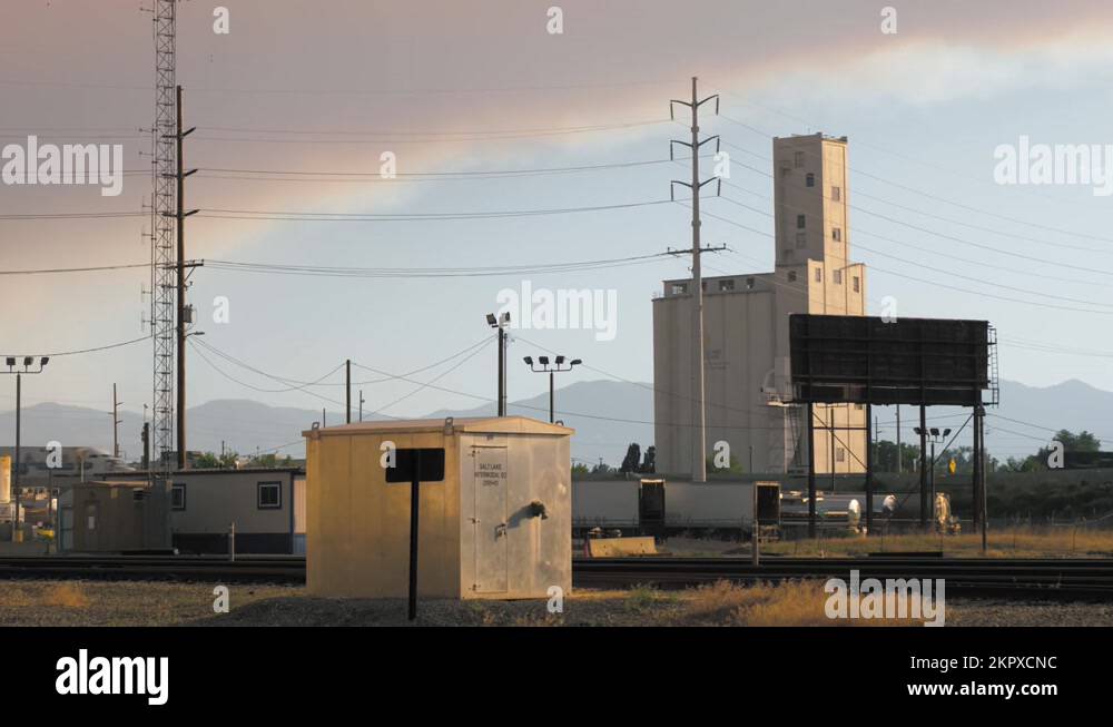 Grain silo train Stock Videos & Footage - HD and 4K Video Clips - Alamy