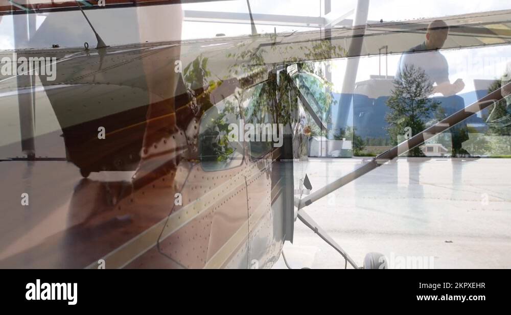 Hangar terminal Stock Videos & Footage - HD and 4K Video Clips - Alamy