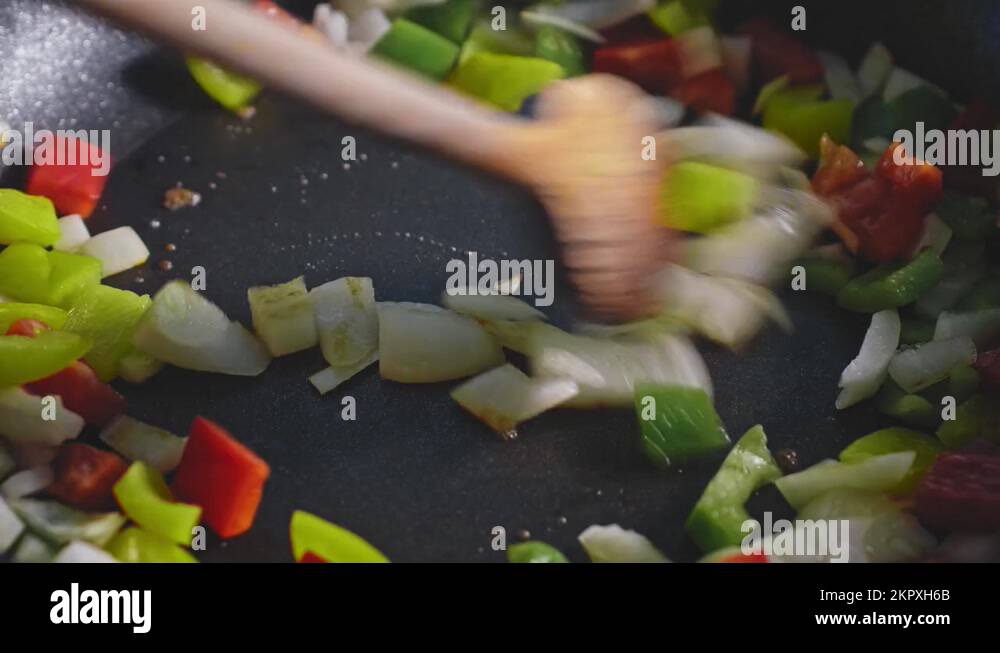 Sauteing process Stock Videos & Footage - HD and 4K Video Clips - Alamy