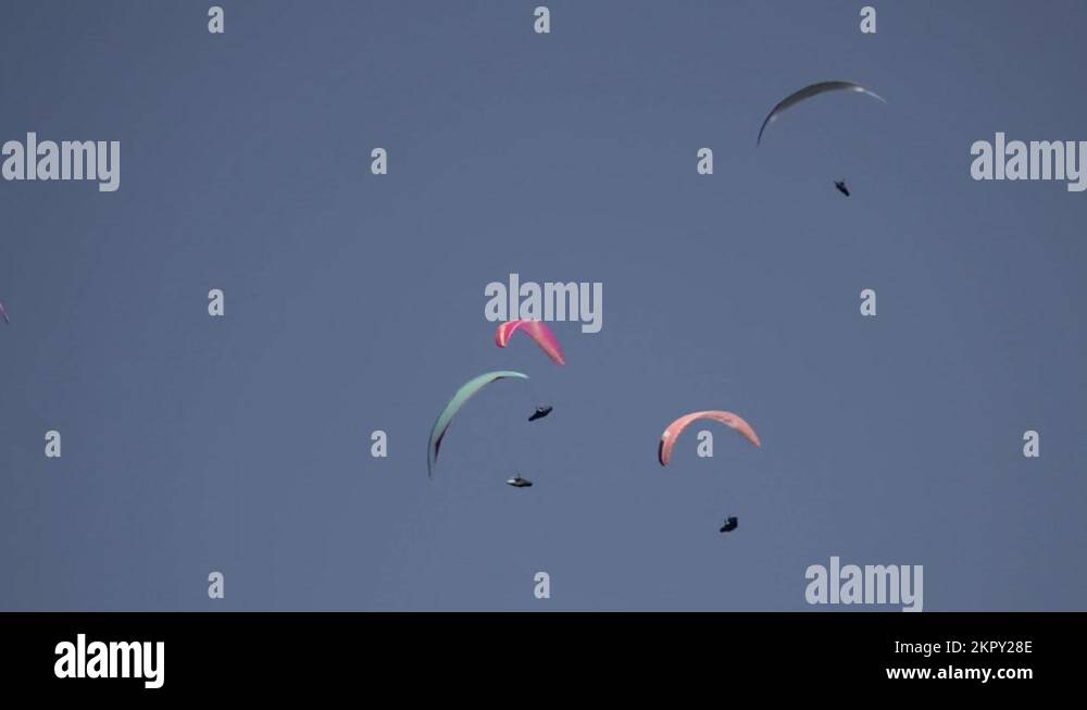 Gliding competition Stock Videos & Footage - HD and 4K Video Clips - Alamy