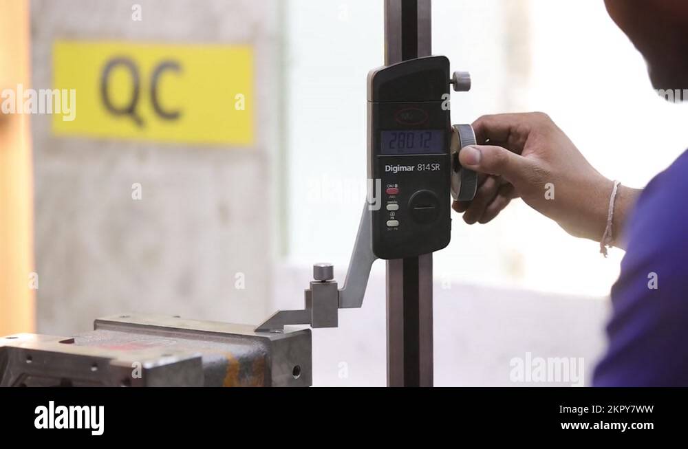 Check defect Stock Videos & Footage - HD and 4K Video Clips - Alamy