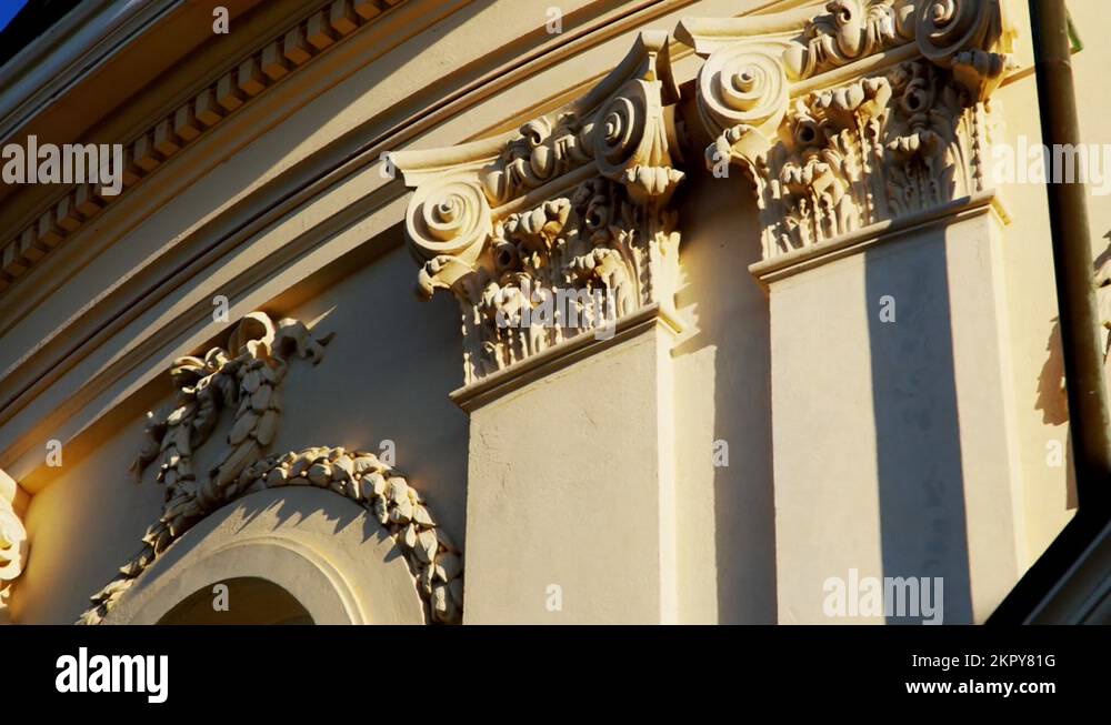 18th century facade Stock Videos & Footage - HD and 4K Video Clips - Alamy