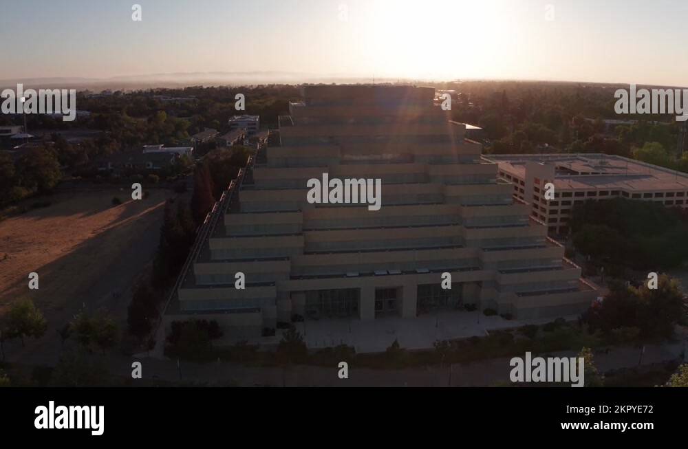 Ziggurat building Stock Videos & Footage - HD and 4K Video Clips - Alamy