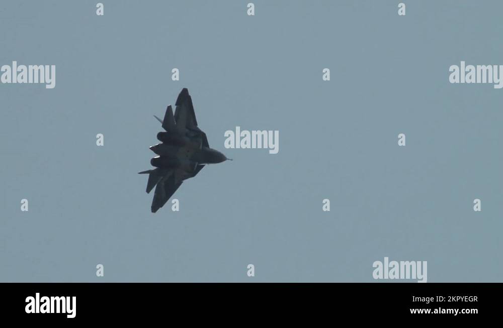 Russian fifth-generation fighter Su-57 (NATO - Felon) performs ...