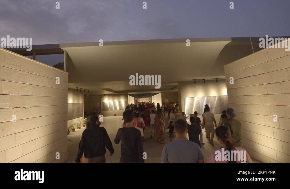 Semi underground Stock Videos & Footage - HD and 4K Video Clips - Alamy