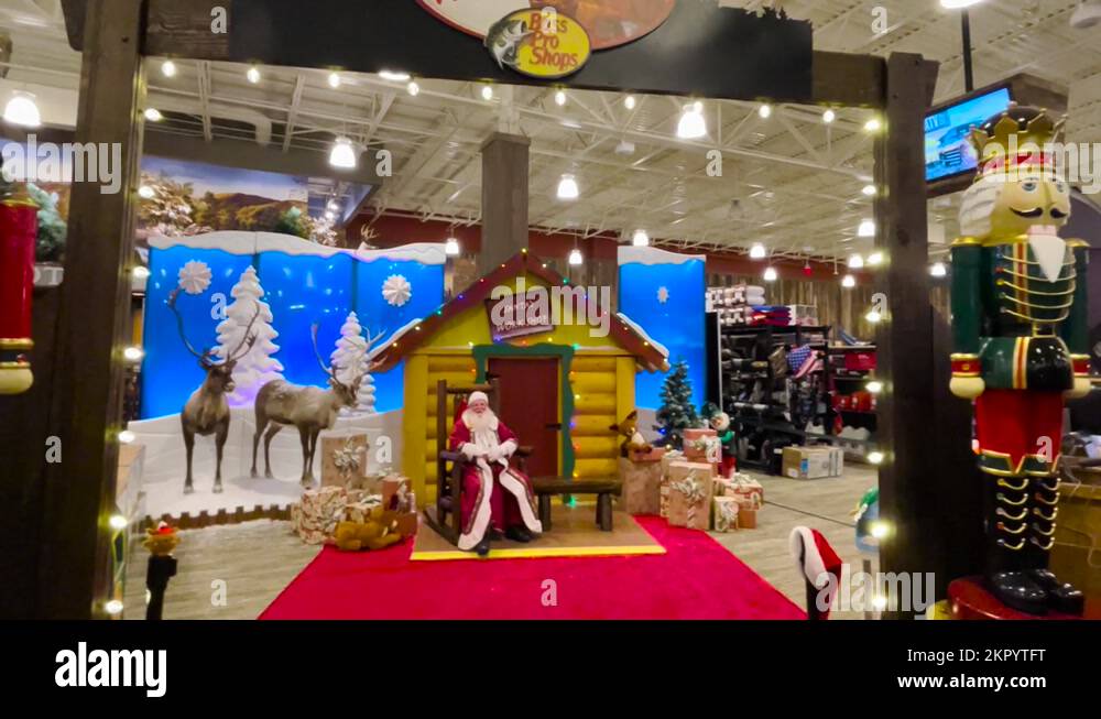 Store santa Stock Videos & Footage - HD and 4K Video Clips - Alamy