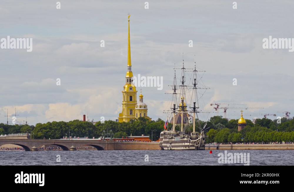 Green embankment Stock Videos & Footage - HD and 4K Video Clips - Alamy