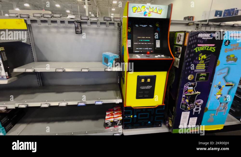 Pac man arcade game Stock Videos & Footage - HD and 4K Video Clips - Alamy