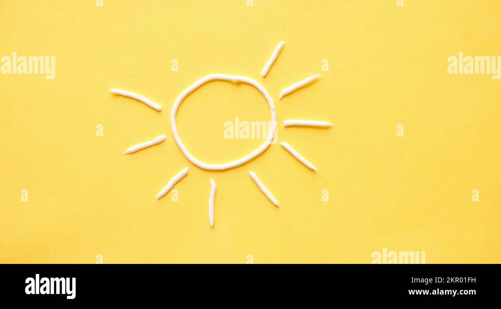 Sunscreen. Protect skin from sun. Looped 4K stop motion animation Stock ...