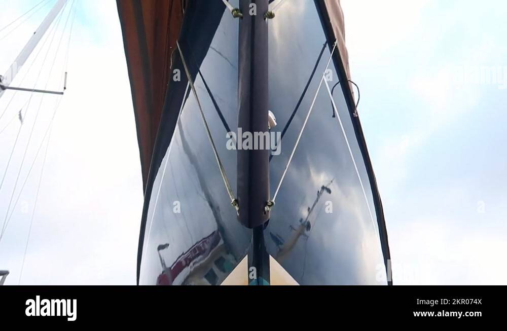 Fixing a ship Stock Videos & Footage - HD and 4K Video Clips - Alamy