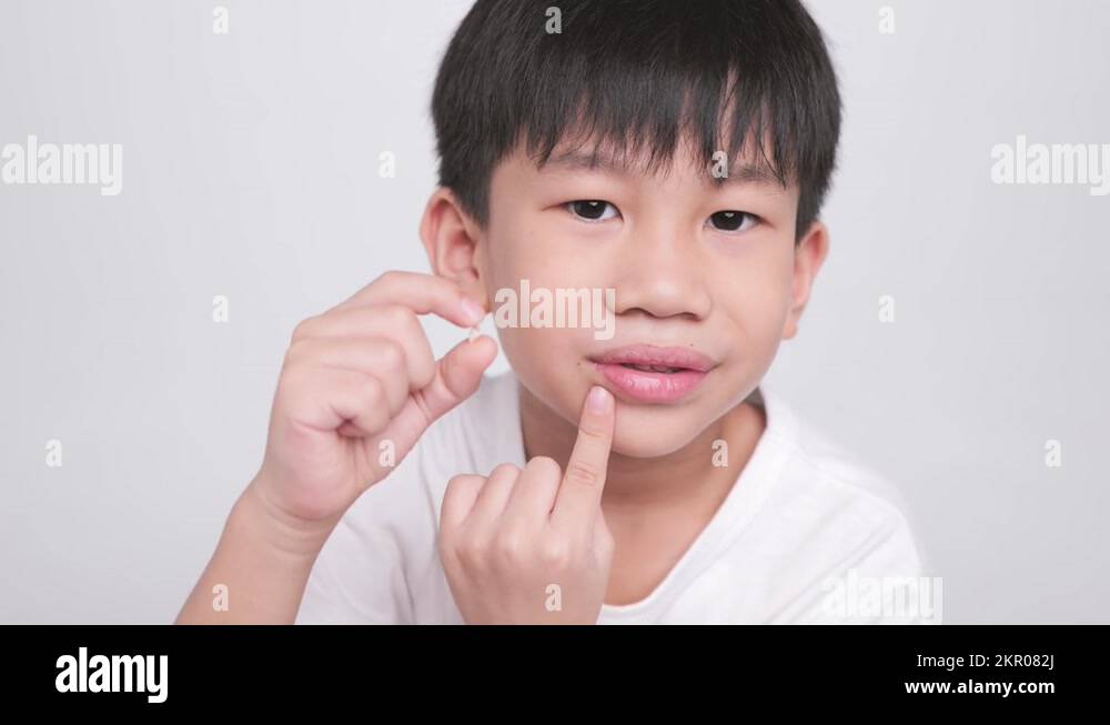 First missing tooth Stock Videos & Footage - HD and 4K Video Clips - Alamy