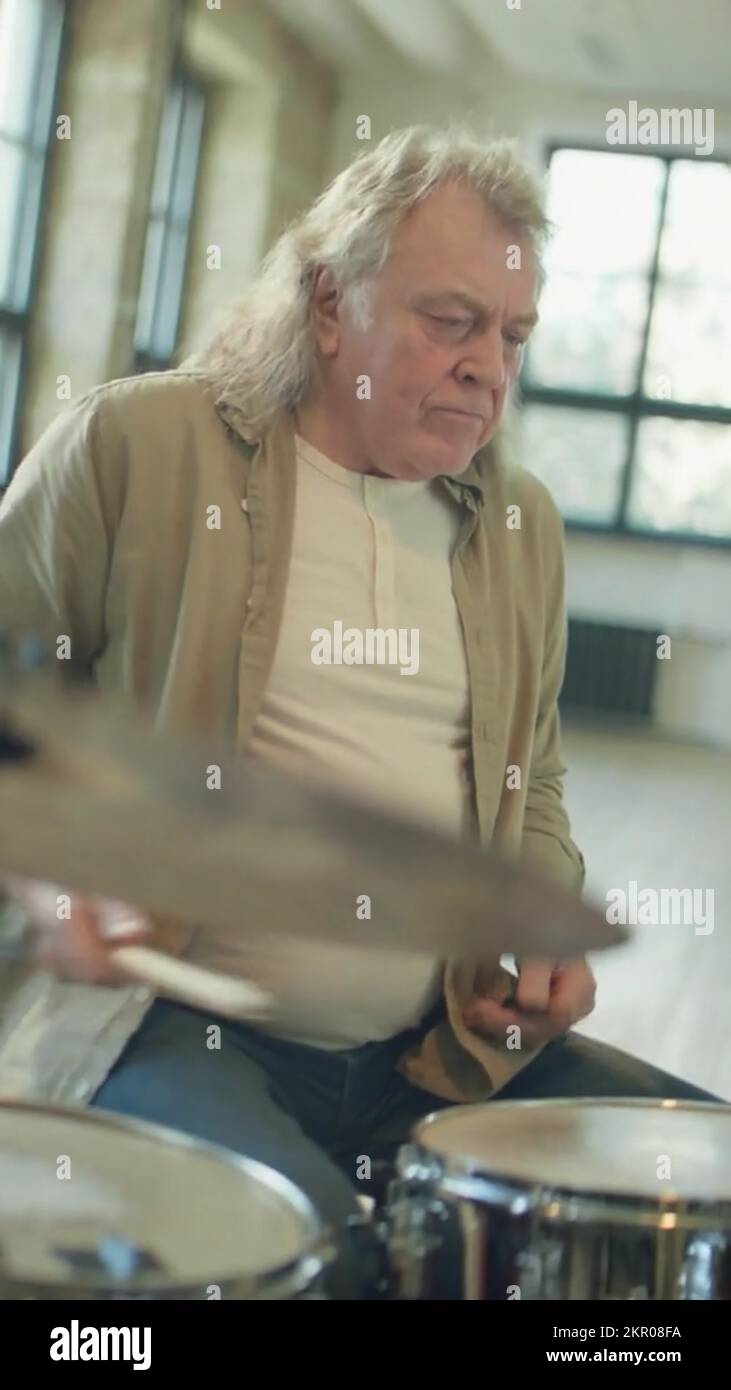 Vertical percussion Stock Videos & Footage - HD and 4K Video Clips - Alamy