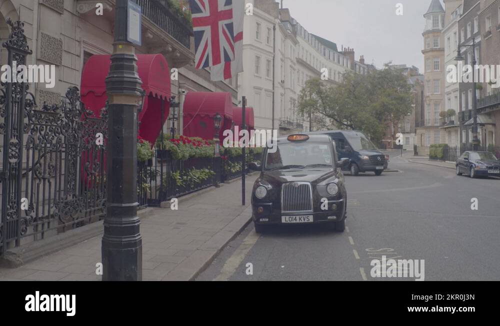 Iconic symbol of england Stock Videos & Footage - HD and 4K Video Clips ...