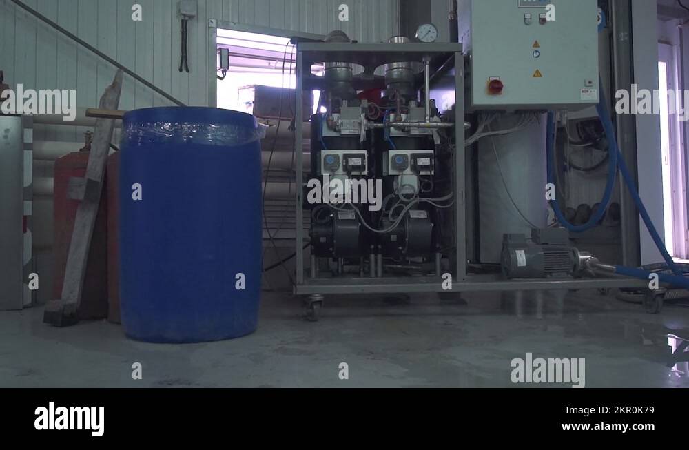 Energy transformer Stock Videos & Footage - HD and 4K Video Clips - Alamy