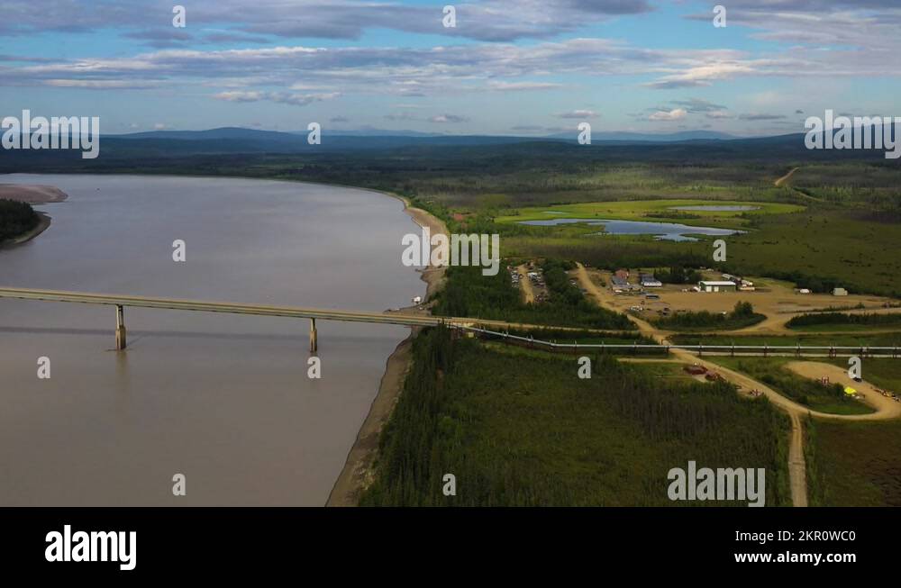 Pipeline crossing Stock Videos & Footage - HD and 4K Video Clips - Alamy