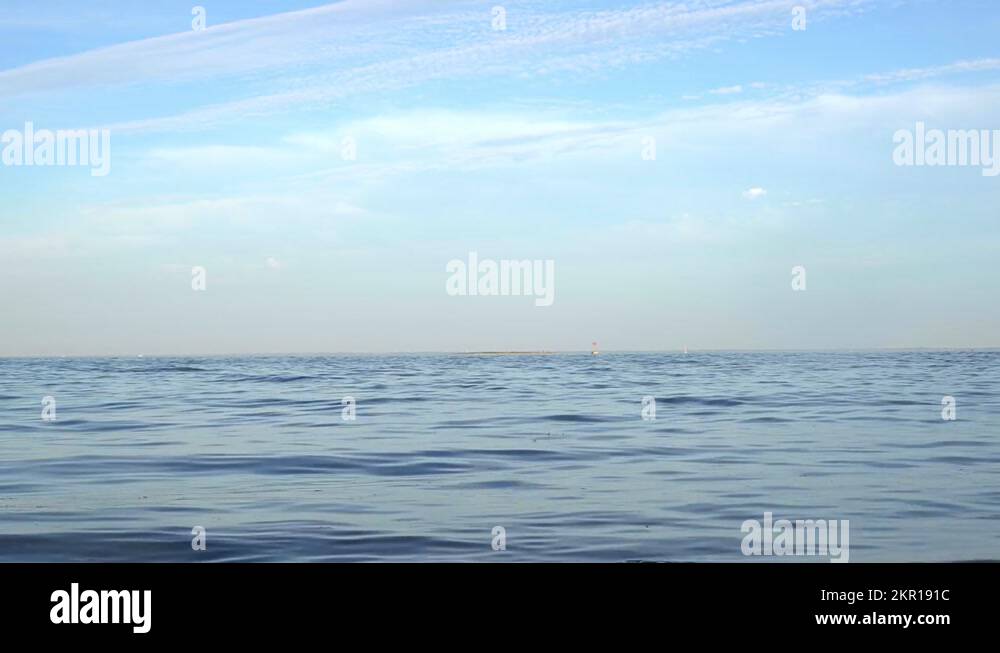 Ocean horizon view Stock Videos & Footage - HD and 4K Video Clips - Alamy