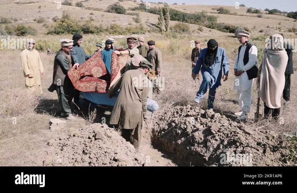 Funeral pit Stock Videos & Footage - HD and 4K Video Clips - Alamy