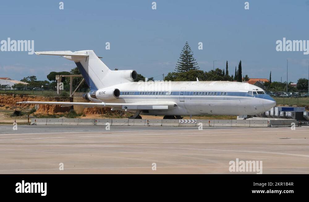 Boeing b727 Stock Videos & Footage - HD and 4K Video Clips - Alamy