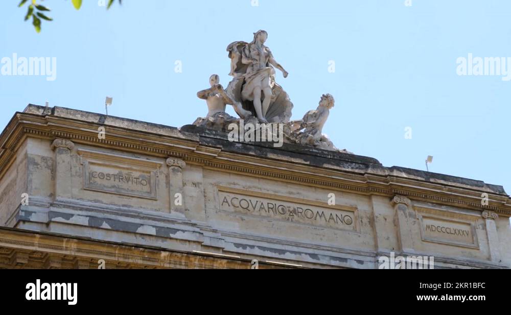 Statues of venus Stock Videos & Footage - HD and 4K Video Clips - Alamy