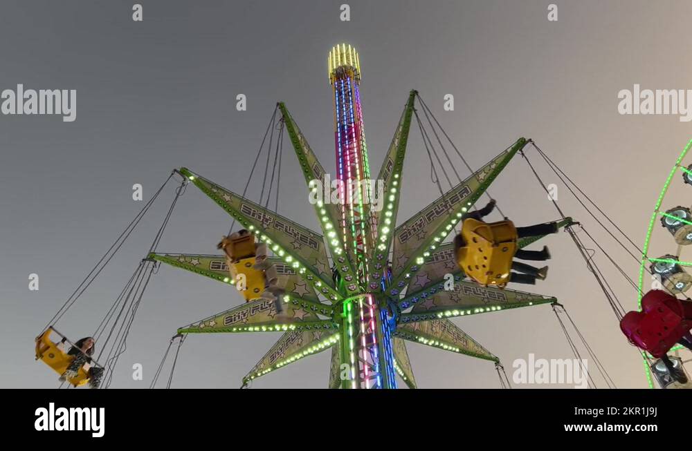 Swing up ride Stock Videos & Footage - HD and 4K Video Clips - Alamy