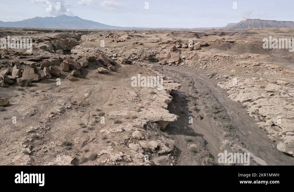 Flash floods desert Stock Videos & Footage - HD and 4K Video Clips - Alamy