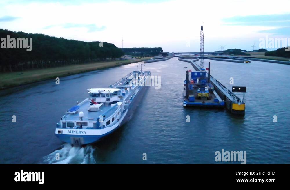 Maas river lock Stock Videos & Footage - HD and 4K Video Clips - Alamy