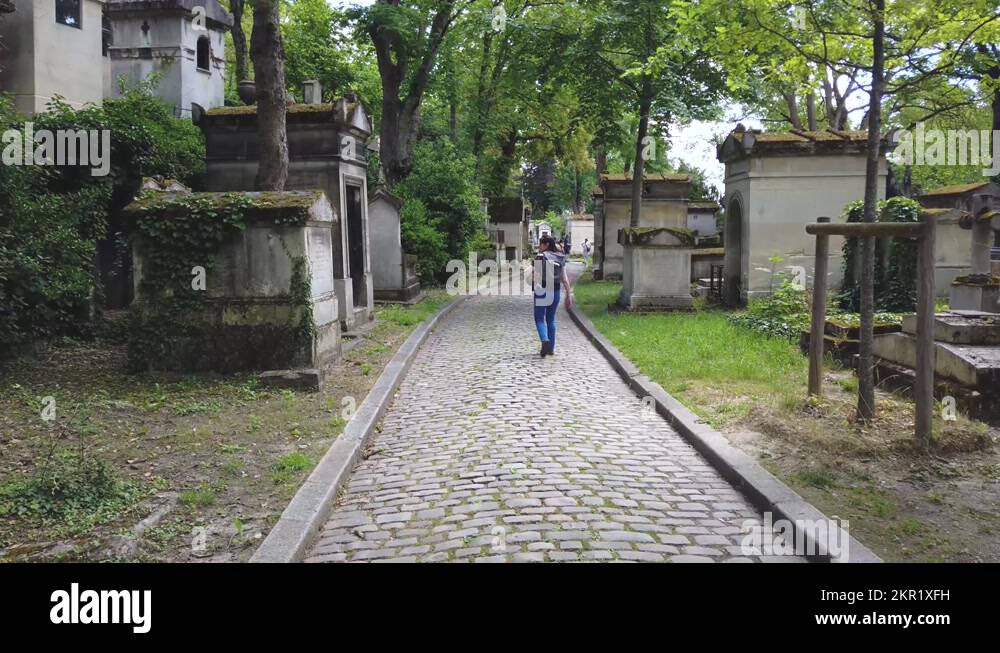 Paris cemetery Stock Videos & Footage - HD and 4K Video Clips - Alamy