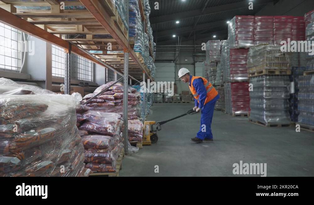 Pallet carrier Stock Videos & Footage - HD and 4K Video Clips - Alamy
