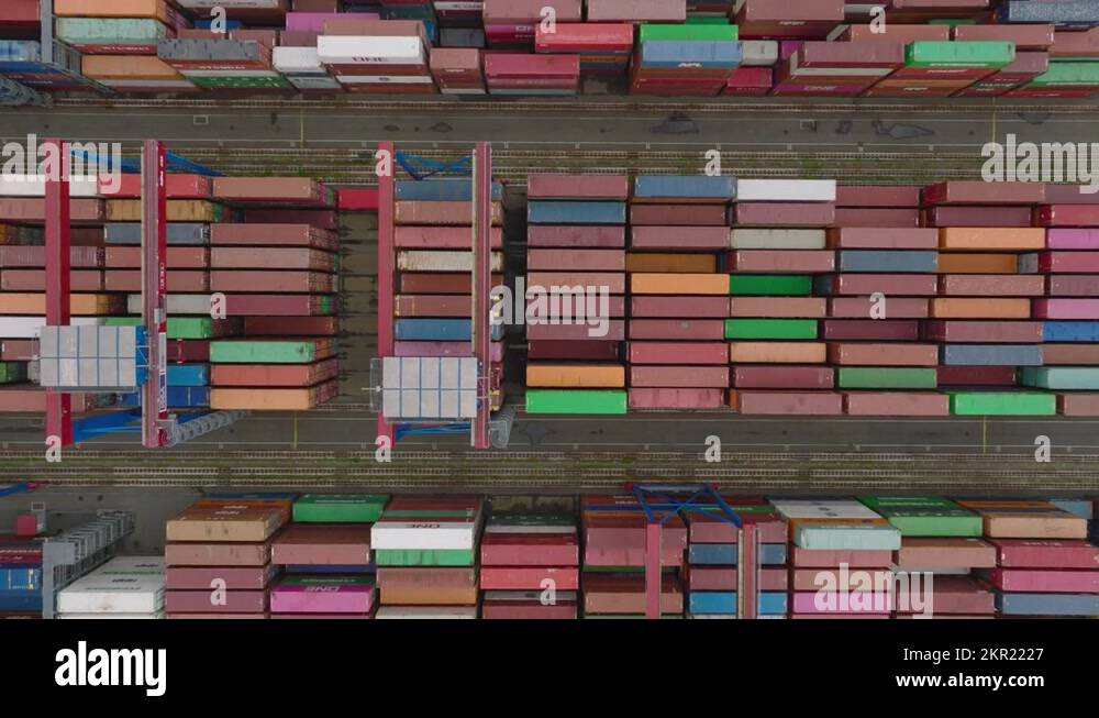 Sorting containers Stock Videos & Footage - HD and 4K Video Clips - Alamy