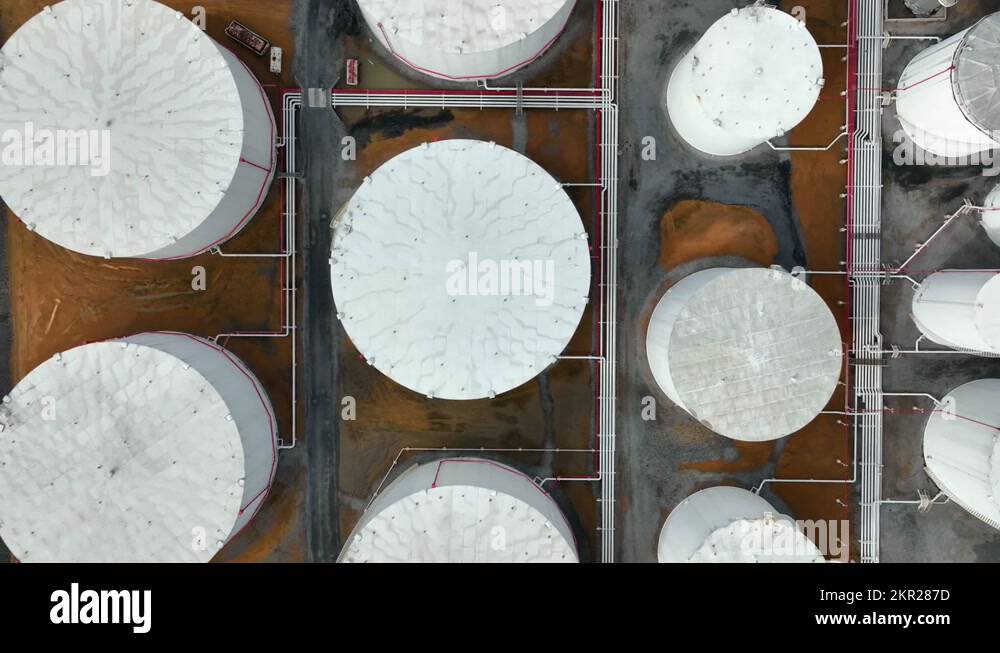 Storage tanks for oil Stock Videos & Footage - HD and 4K Video Clips ...