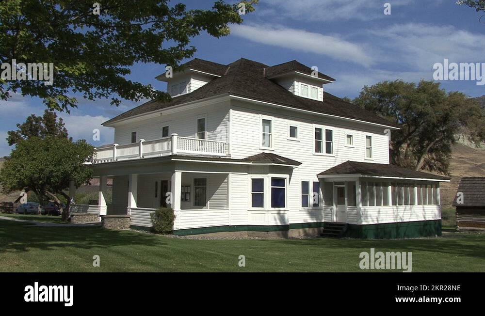 Fossil house Stock Videos & Footage - HD and 4K Video Clips - Alamy