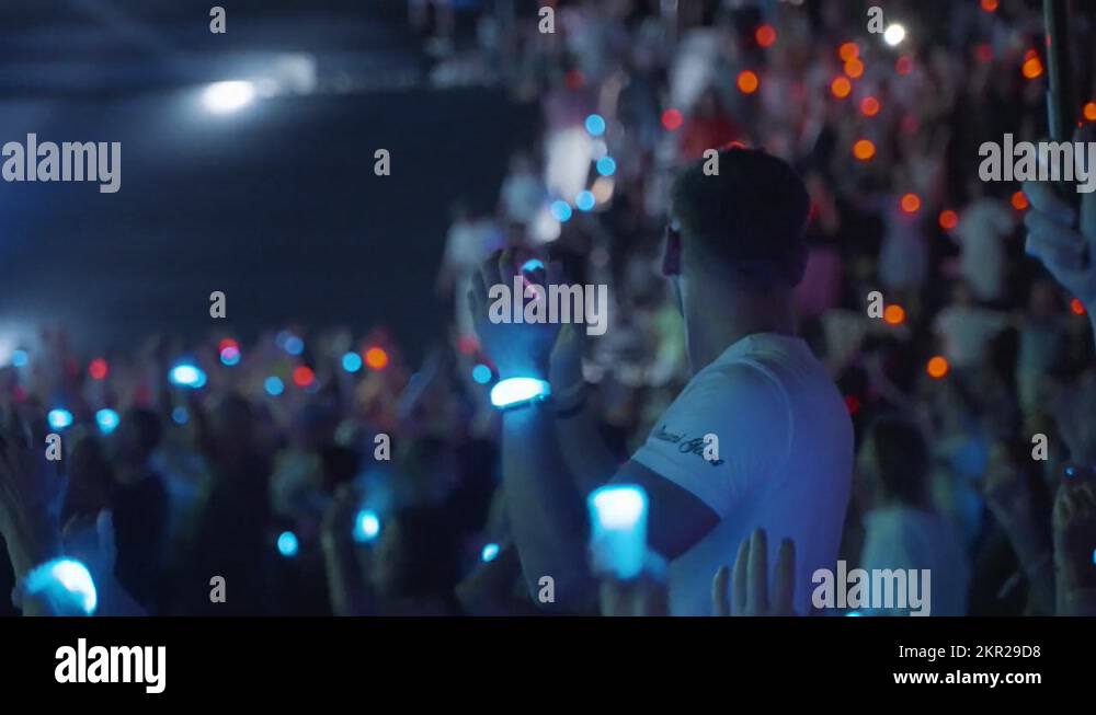 Croud concert Stock Videos & Footage - HD and 4K Video Clips - Alamy