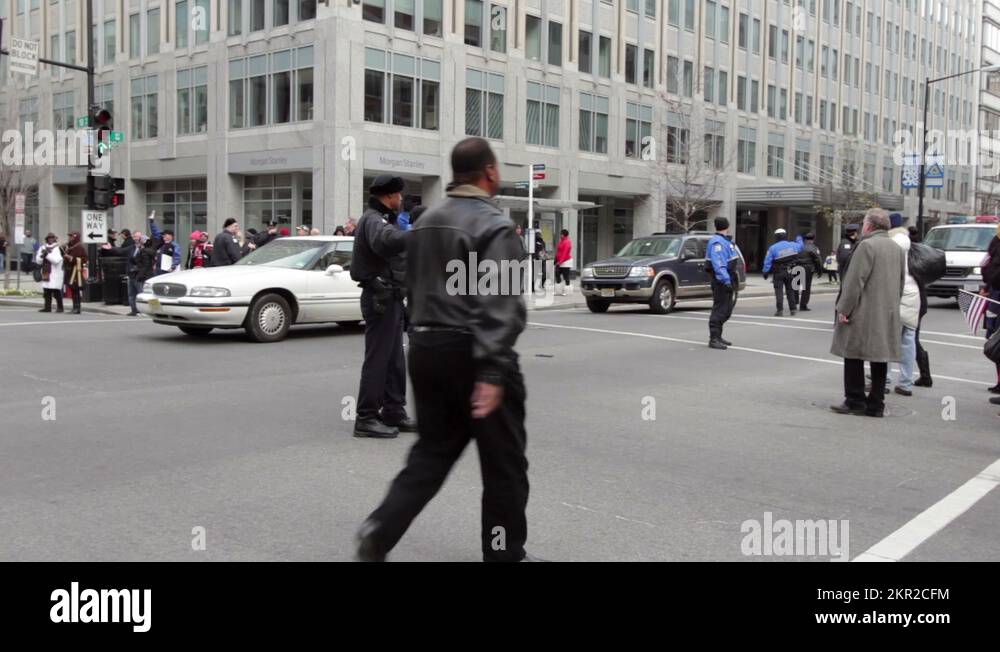 Police with crowds Stock Videos & Footage - HD and 4K Video Clips - Alamy
