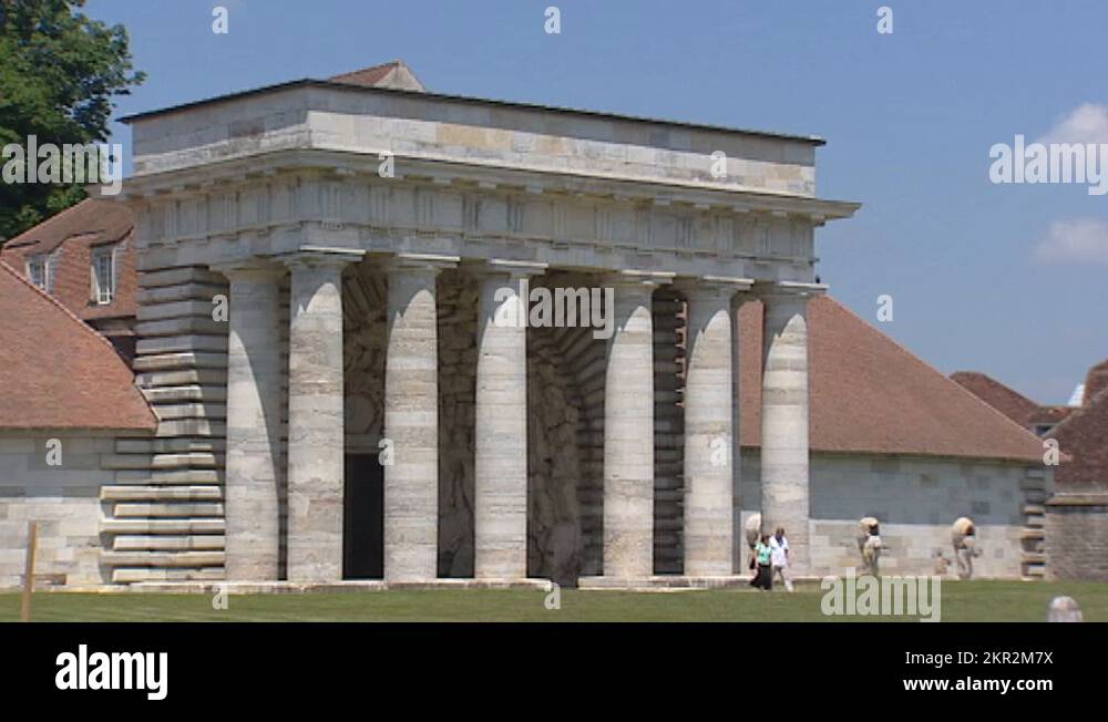 Arc and columns Stock Videos & Footage - HD and 4K Video Clips - Alamy