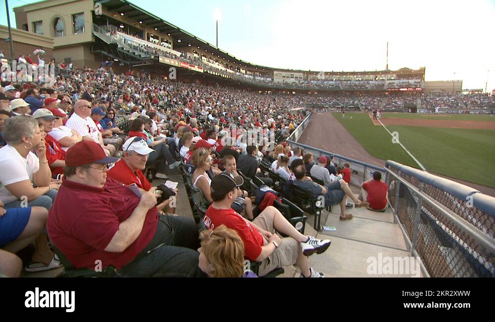 Baseball fans Stock Videos & Footage - HD and 4K Video Clips - Alamy