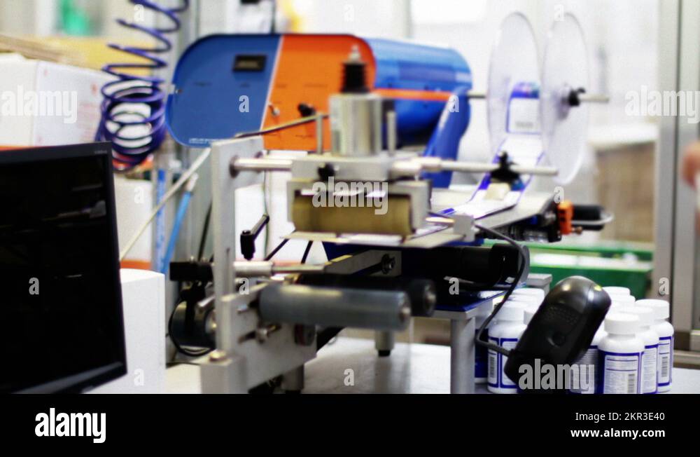 Can labeling Stock Videos & Footage - HD and 4K Video Clips - Alamy