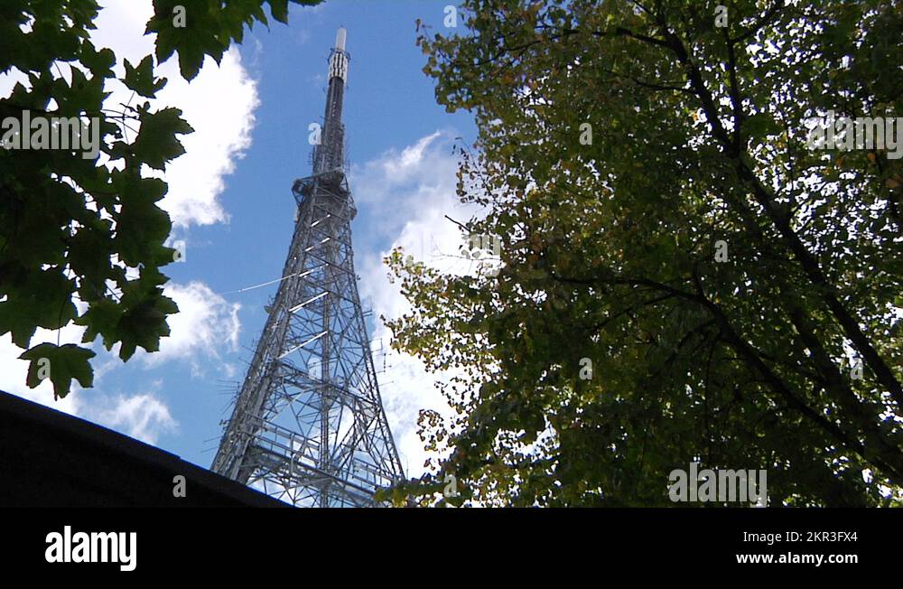 Broadcast tower Stock Videos & Footage - HD and 4K Video Clips - Alamy