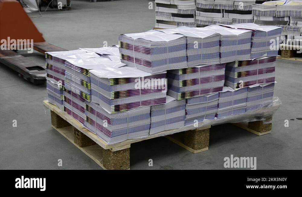 Pallet trolley Stock Videos & Footage - HD and 4K Video Clips - Alamy