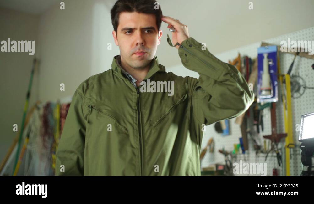 Confused mechanic Stock Videos & Footage - HD and 4K Video Clips - Alamy