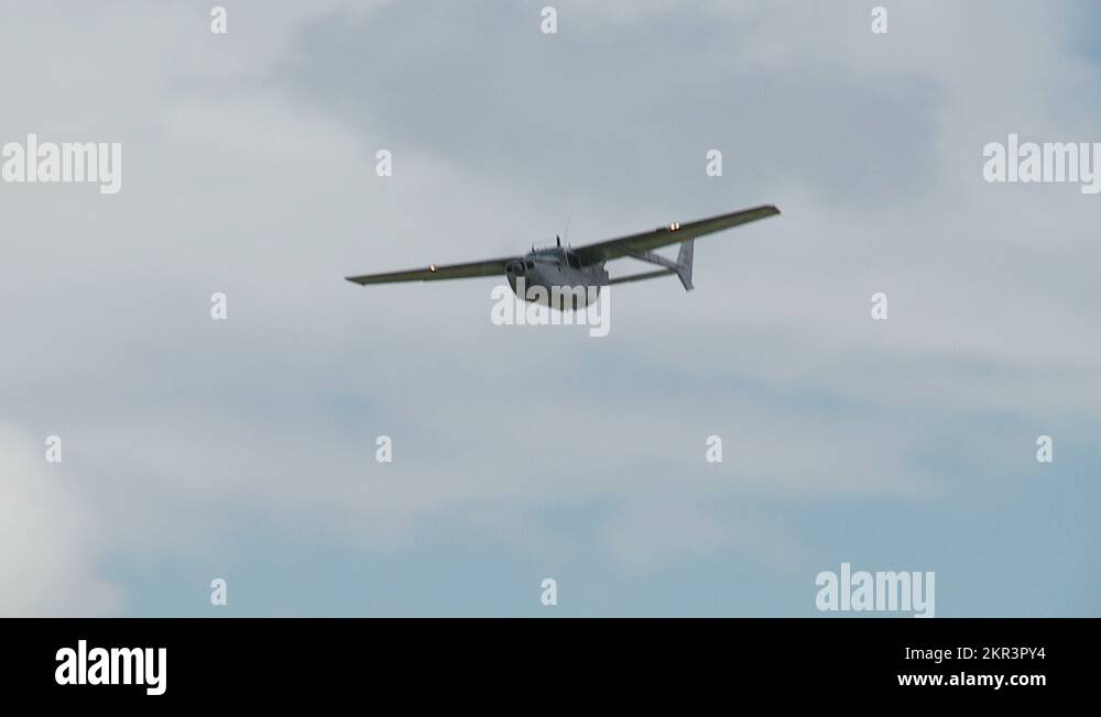Super skymaster Stock Videos & Footage - HD and 4K Video Clips - Alamy